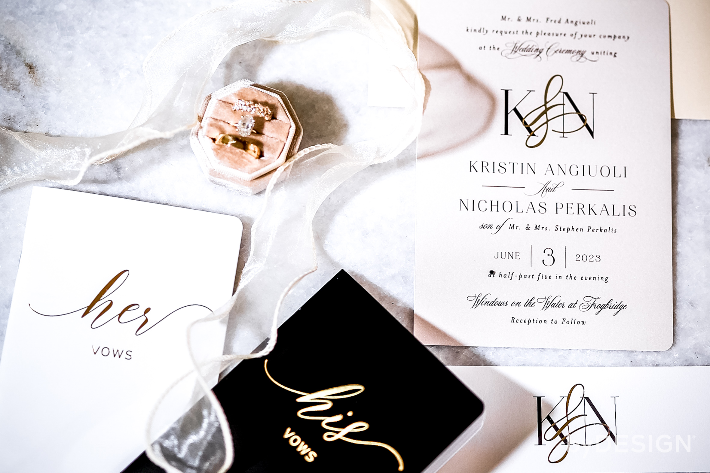 20 Elegant Monogram Ideas That Are Trending Right Now - byDesign Photo ...